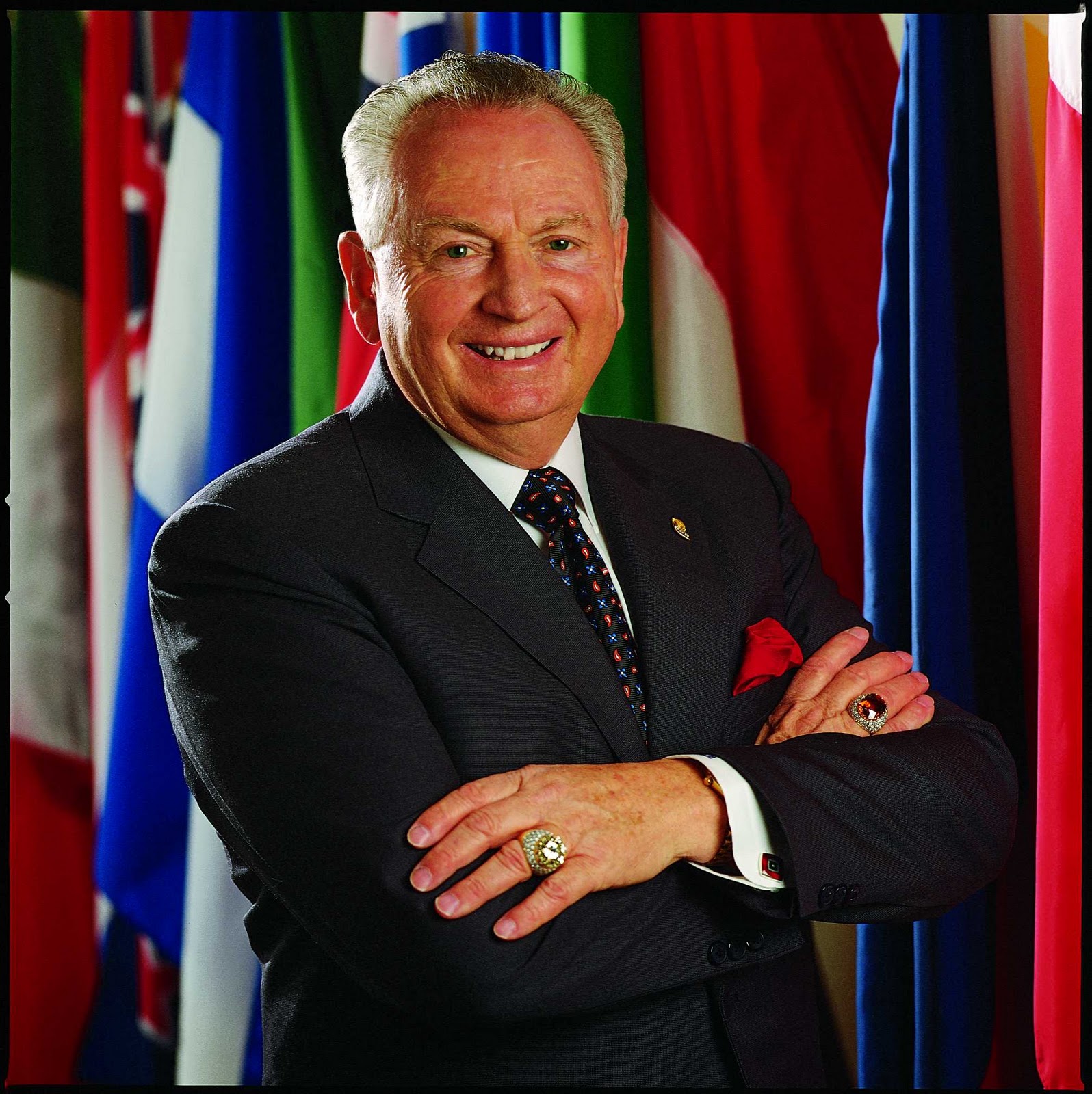 Santos dos Últimos Dias nos Negócios - Rex Maughan, CEO da Forever ...