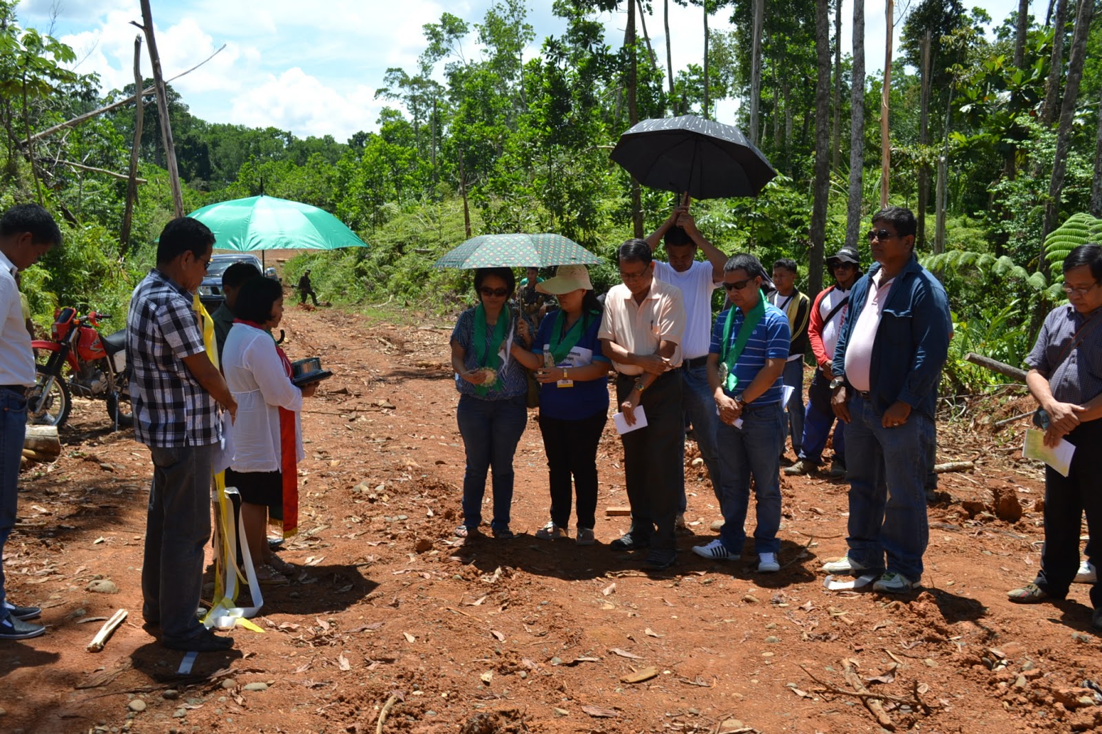 Thousands in Agusan Sur benefit from DILG’s P1M-Performance Challenge ...