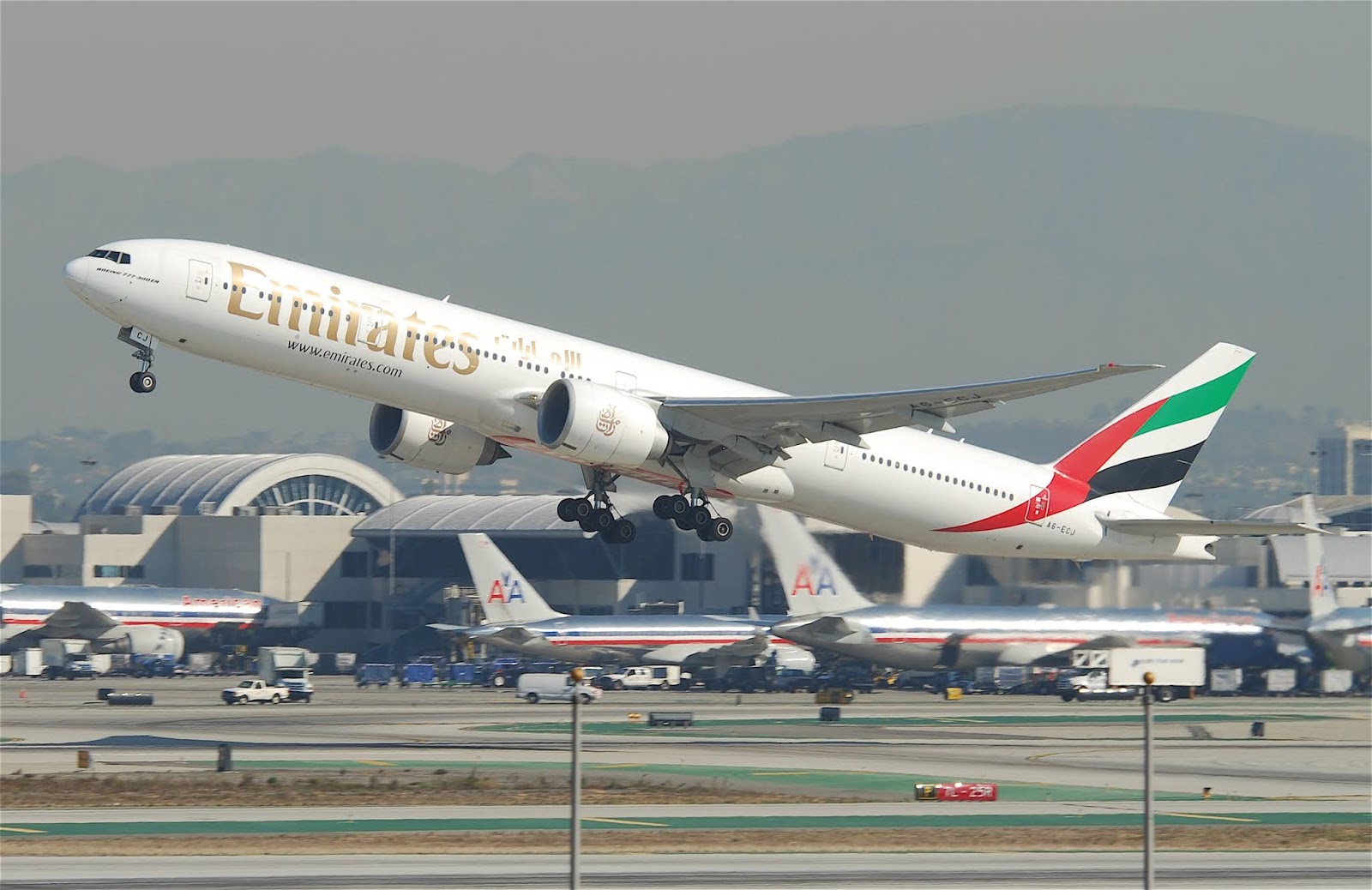 Best of Emirates Boeing 777 300er images