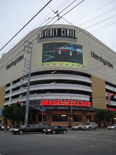 Experiencing Los Angeles: Experiencing L.A. at the Beverly Center