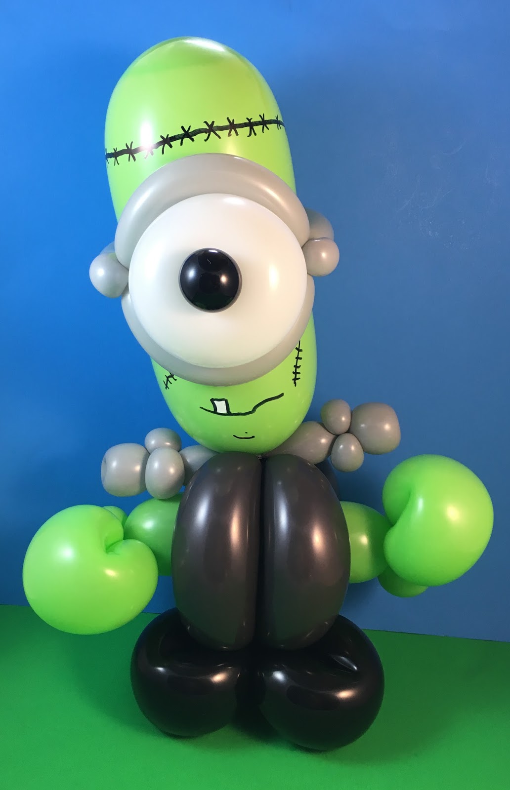 Daily Purple Pig: October 14 - Minion Frank