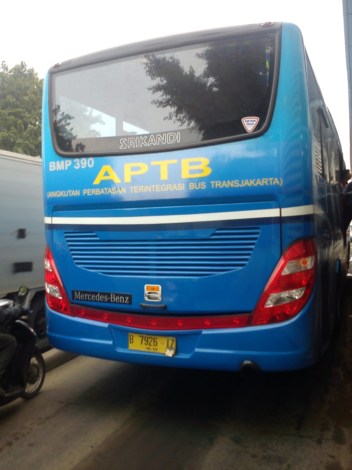 APTB Bus (Angkutan Perbatasan Terintregasi Busway)