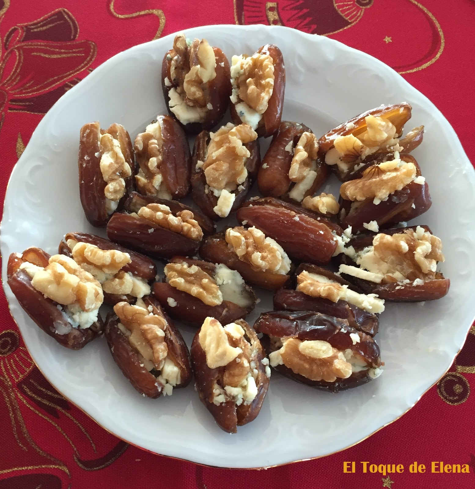 DÁTILES CON QUESO AZUL Y NUECES