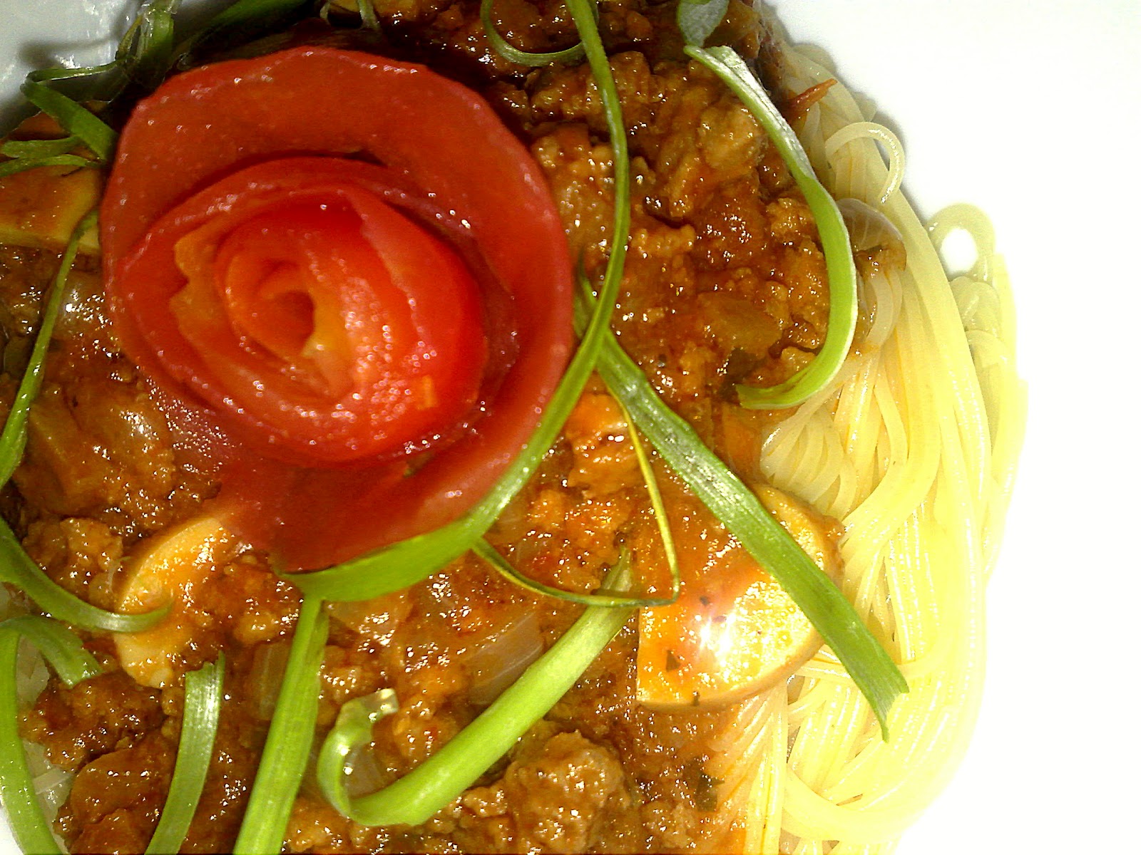 FAMILY JANNATI: SPAGHETTI HALUS BERSOS DAGING MUSHROOM