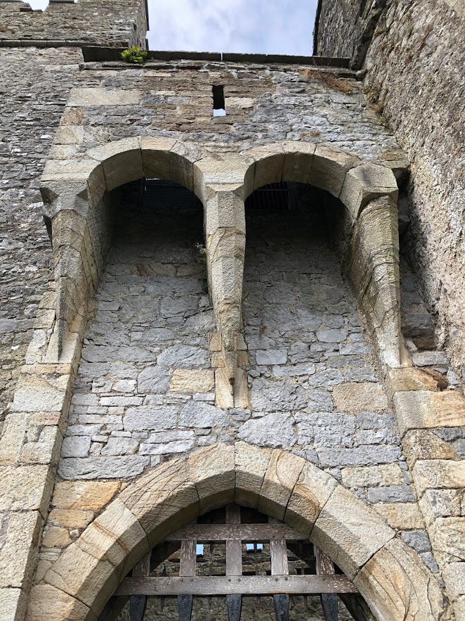 Patrick Comerford: Cahir Castle, a childhood ‘pit stop’ and a Butler ...