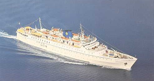 Nick's Cruise Corner: Orpheus - Epirotiki Lines - Brief Bio