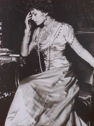 Miss Maxwell Presents...