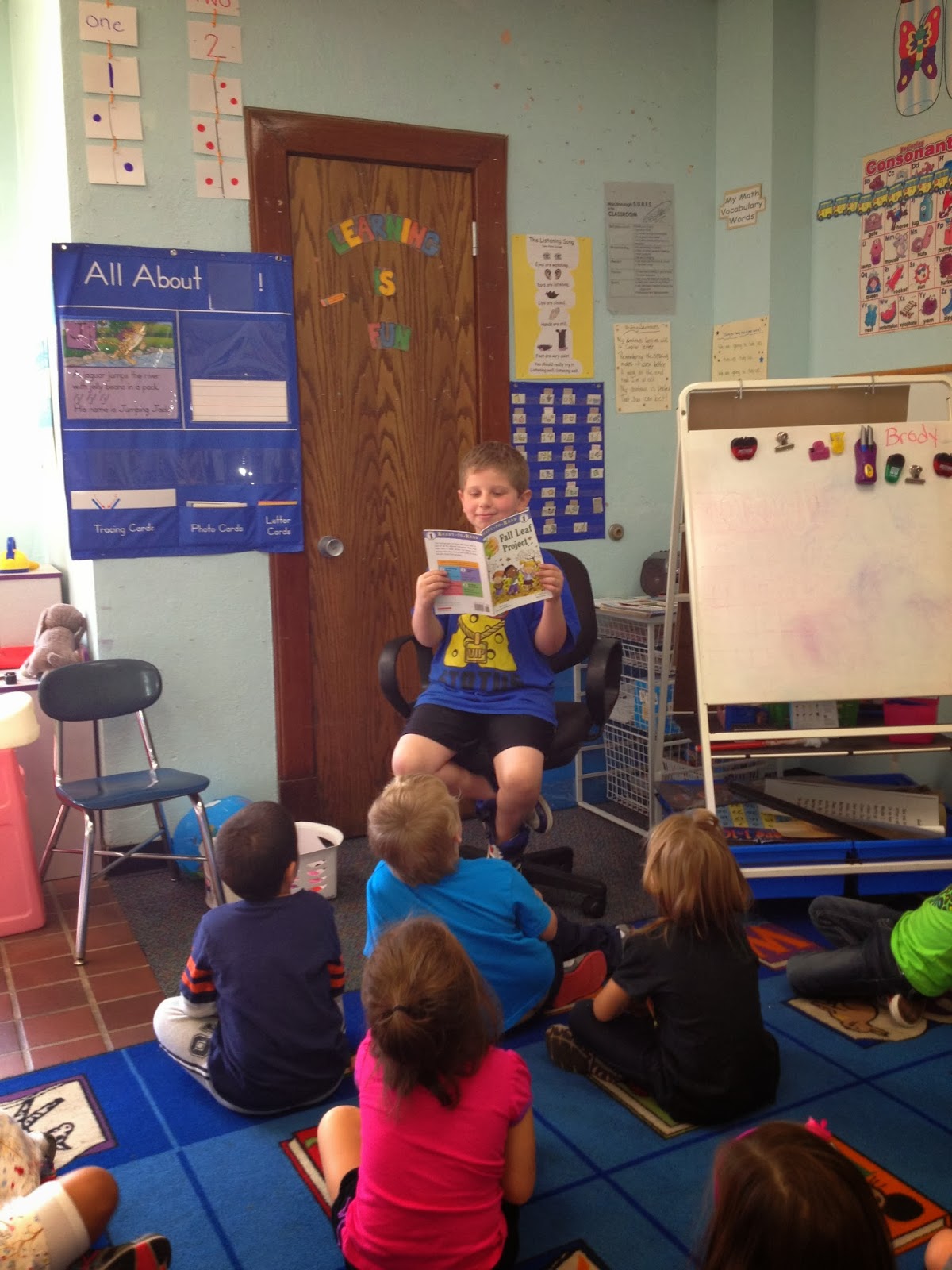 Macdonough School: Guest Reader in Kindergarten