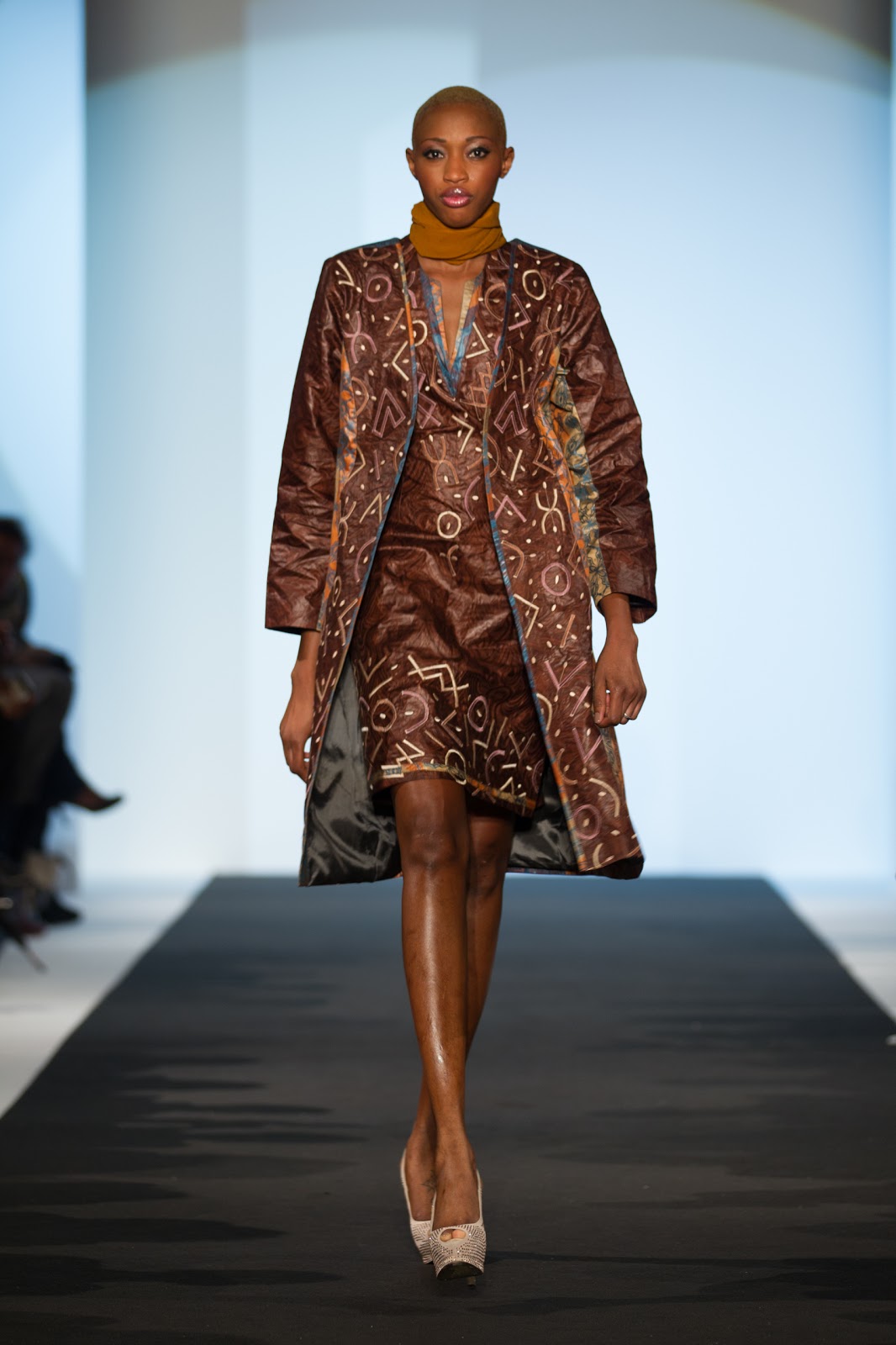 Cosmos&Lipstick: Black Fashion Week Paris - Alphadi