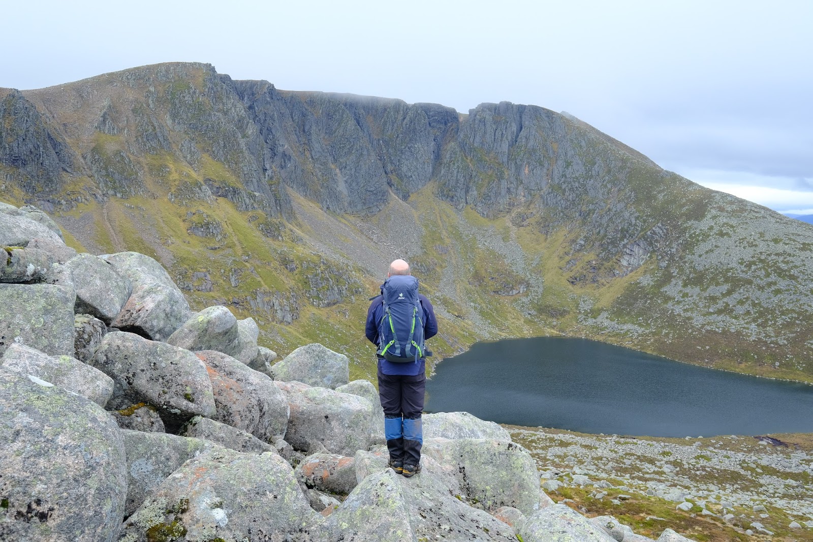 TARMACHAN MOUNTAINEERING: LOCHNAGAR