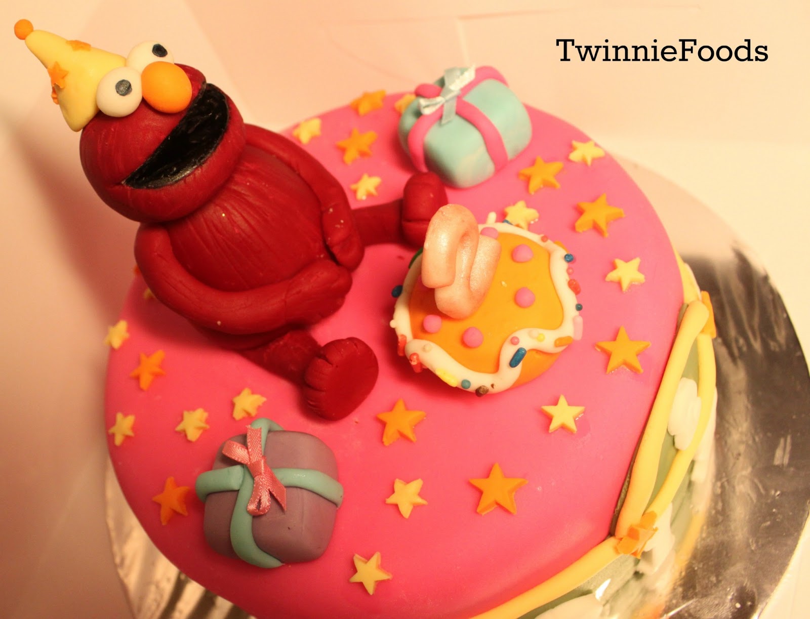 Elmos World Cake