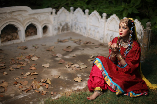 Sarah Gandapur Designs | Pakhtoon Inspired Dresses | Pakistani ...