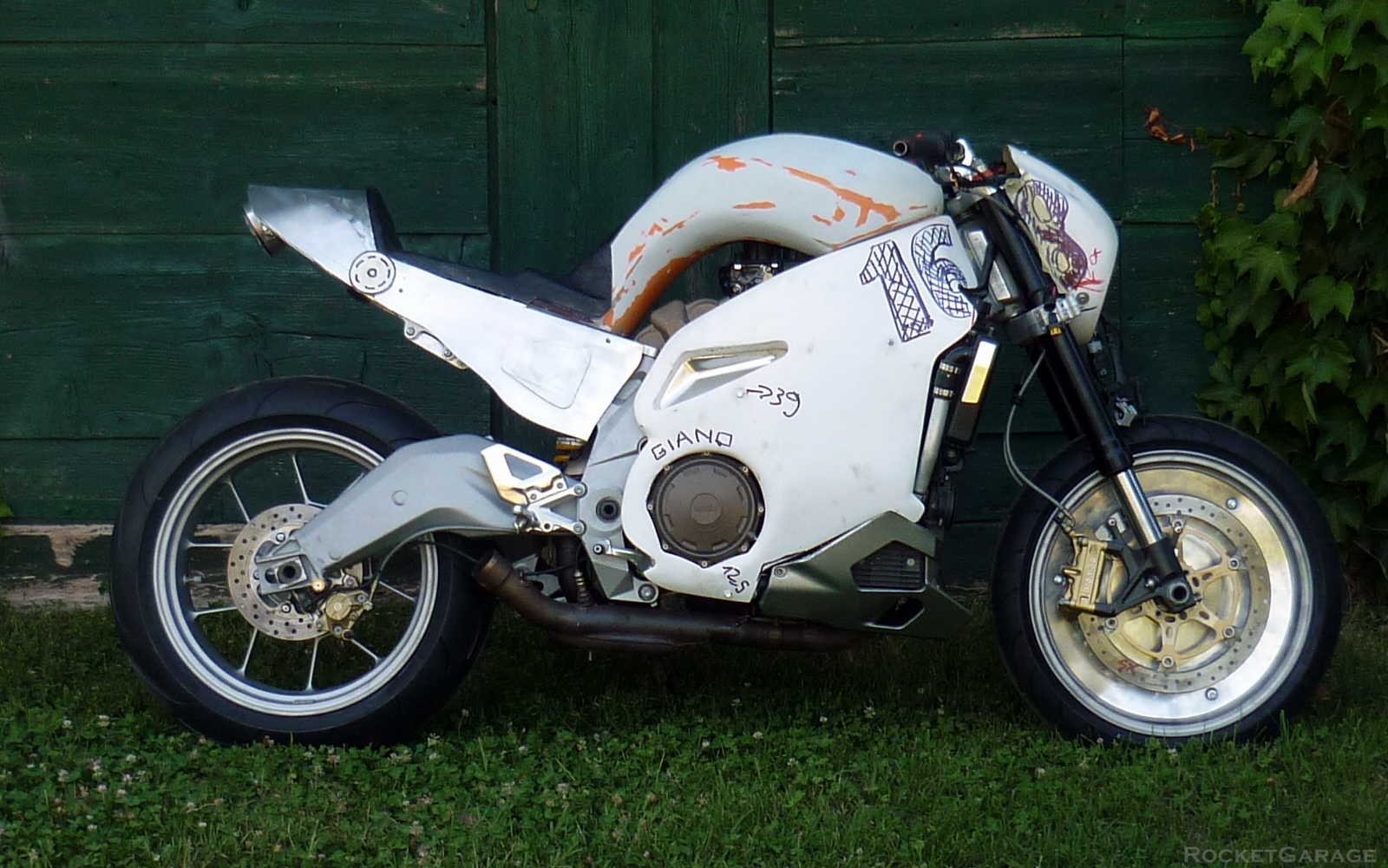 Aprilia RSV Totti Motori - RocketGarage - Cafe Racer Magazine