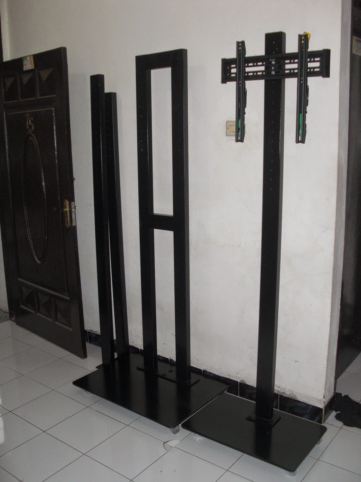 Bracket tv led/lcd/plasma jakarta: BRACKET TV STAND LED/LCD 2 TIANG UK ...