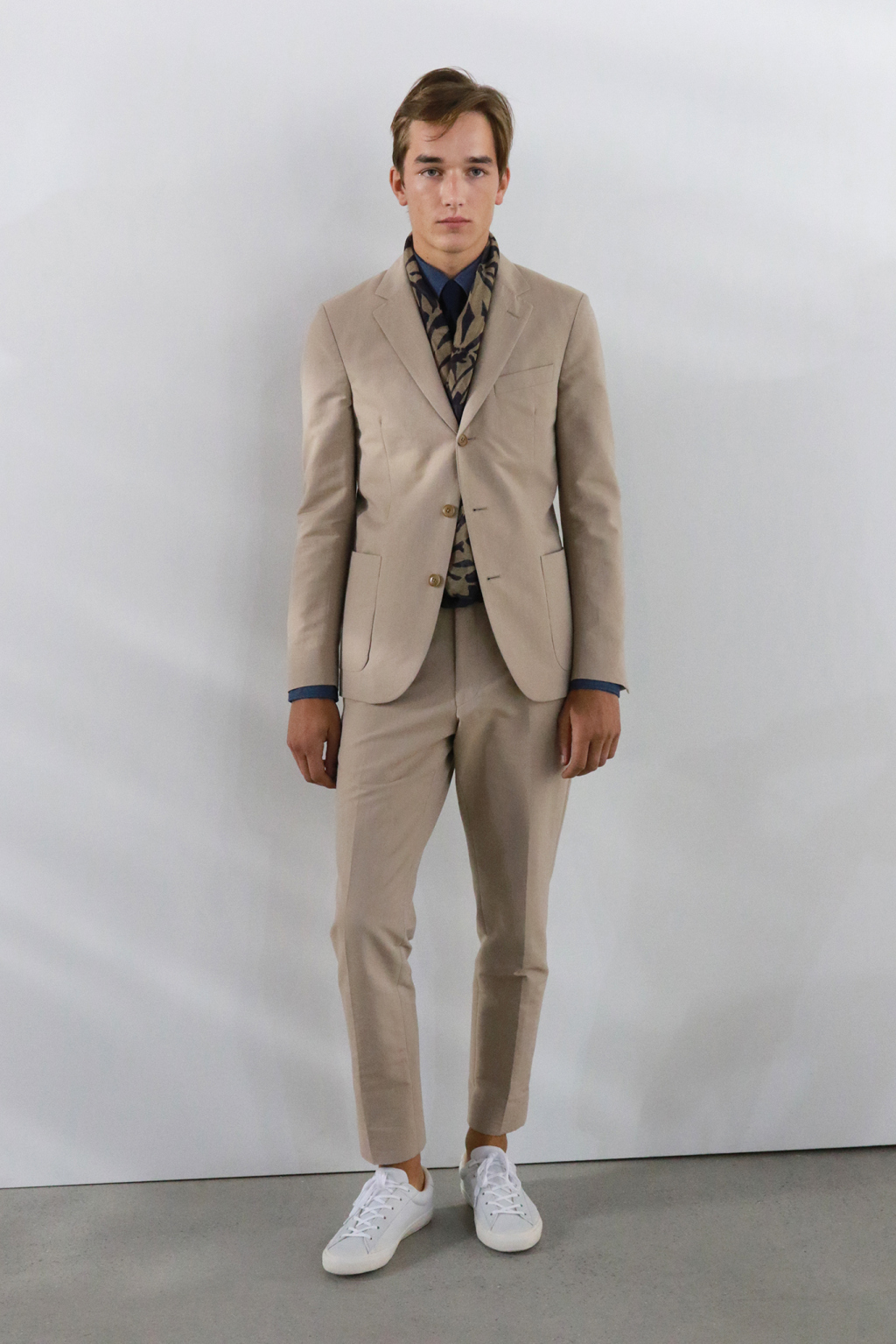House of Gant, Gant vuelve a los orígenes Suits & Shirts Suits & Shirts