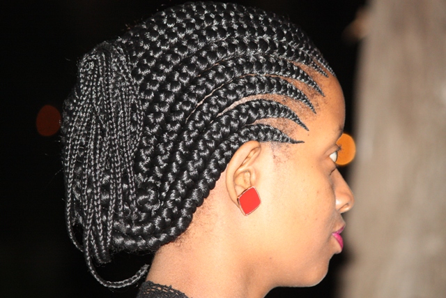 MITINDO YA NYWELE KWA WANAWAKE - HABARI NA MATUKIO