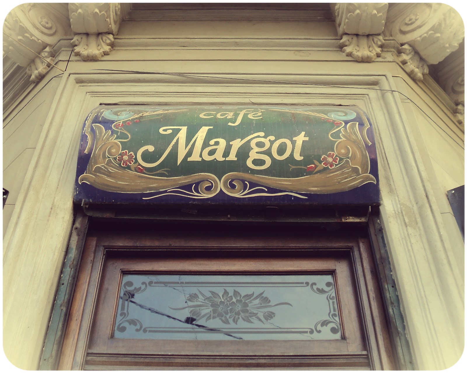 Siguiendo el aroma del Café: Café Margot: en el corazón de Boedo