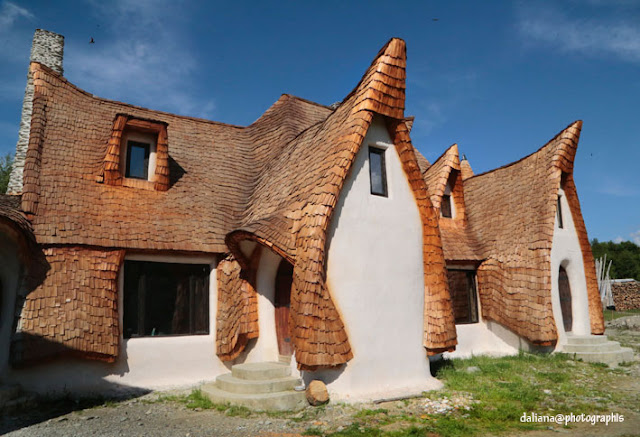 Photographis: The Clay Castle - Castelul de lut Valea Zânelor