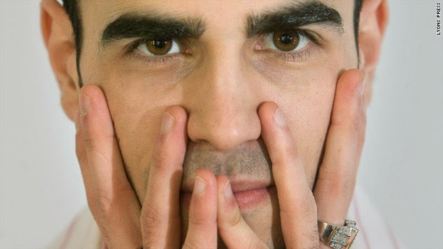 Efemerides de Tecnologia: 08 de febrero (2000) Mafiaboy realiza ataque ...