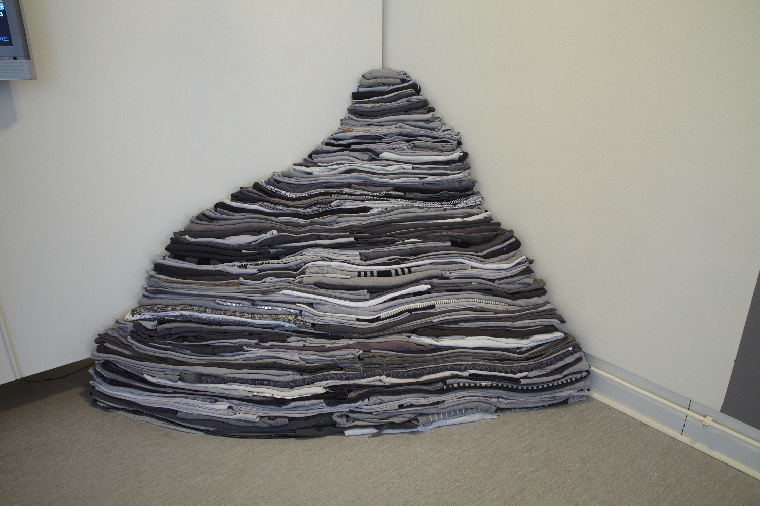 Timo Rissanen: Fashion Creation Without Fabric Waste Creation