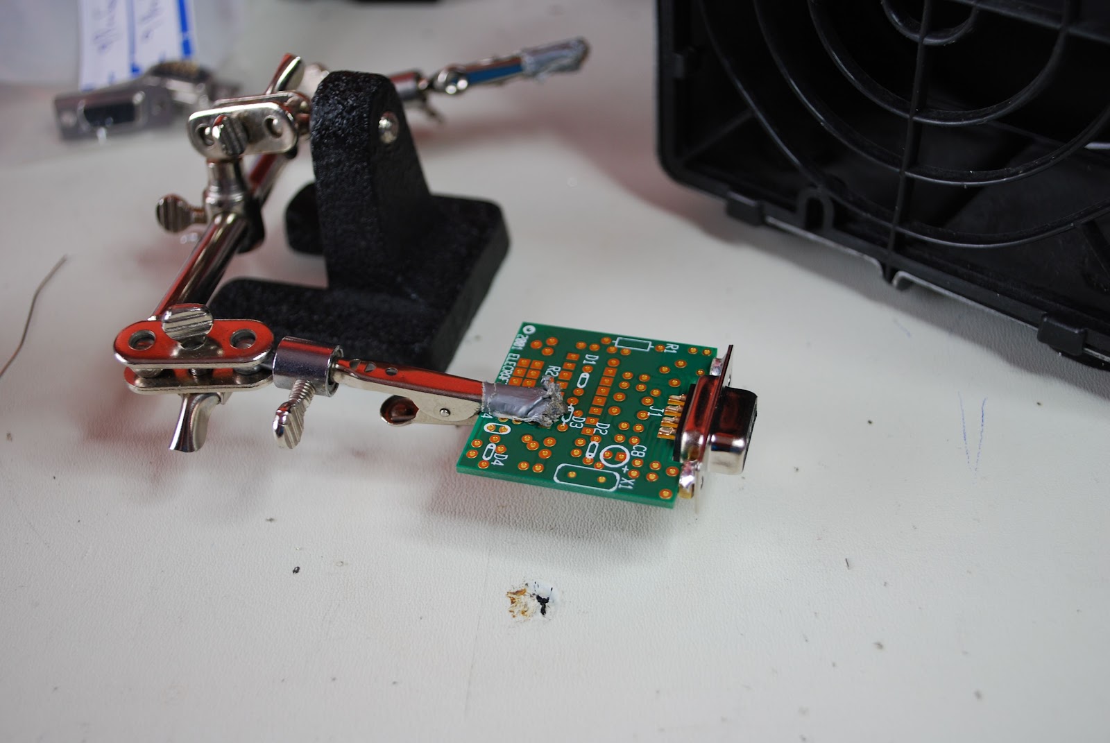 Elecraft's KIO2 project and kit building tips • AmateurRadio.com