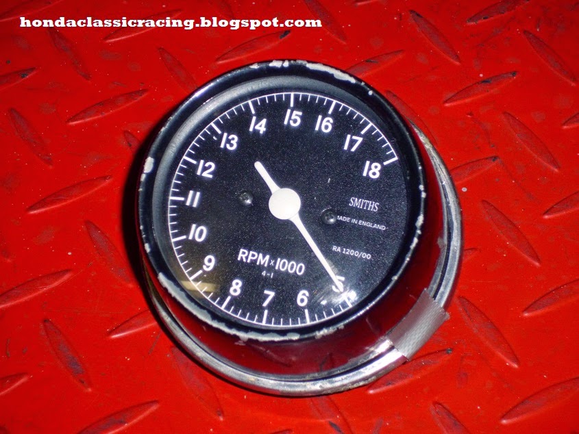 Honda Classic Racing: tachometers