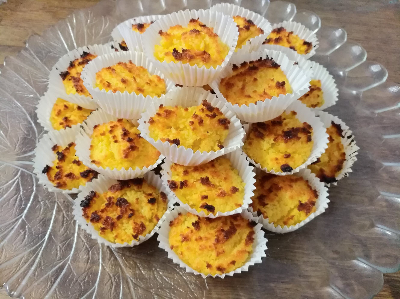 Bolinhos de coco - O cantinho da Isabel