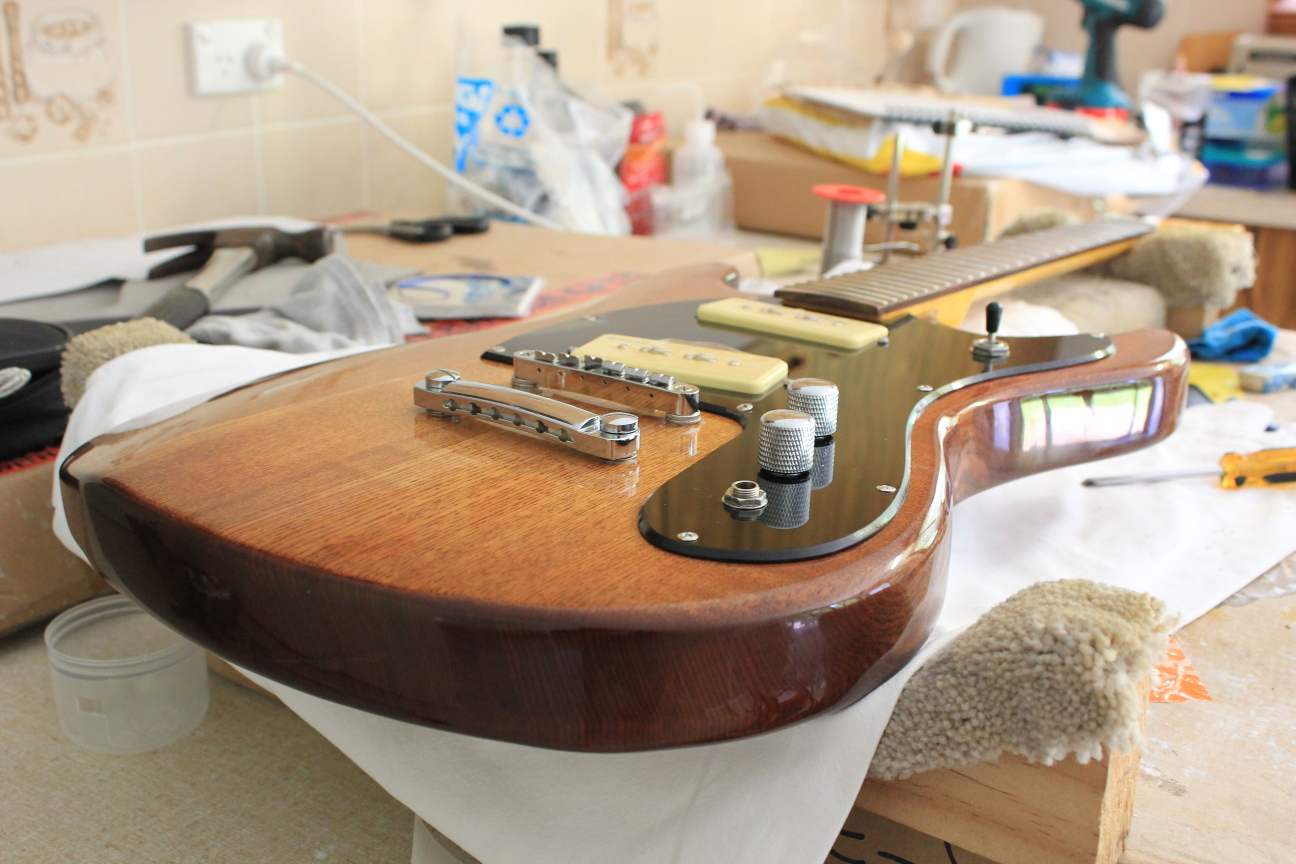 Guitar Kit Builder: Ash Mosrite: Polishing & Wiring