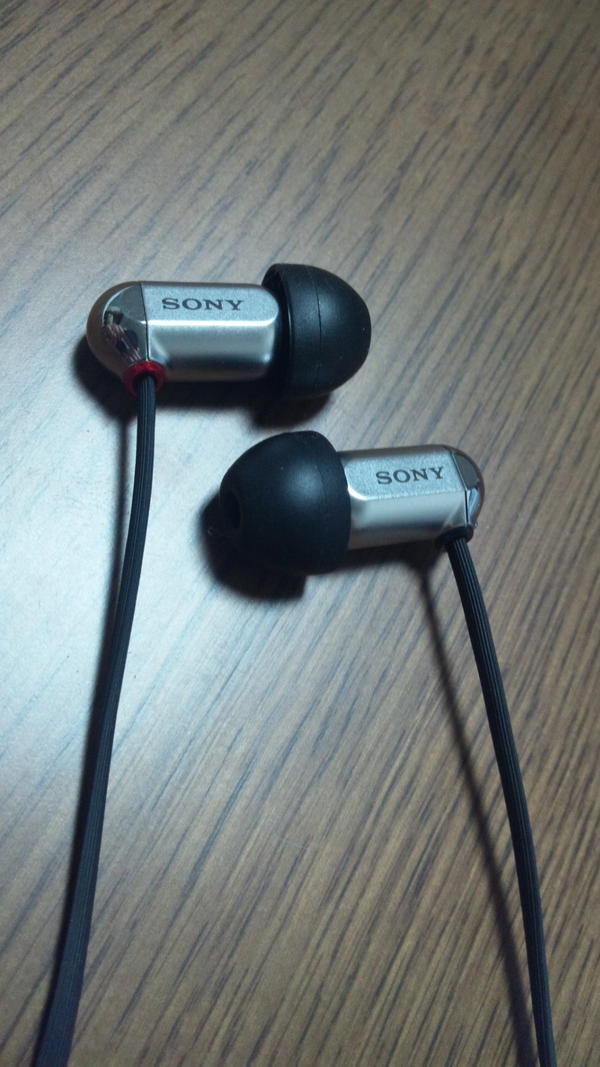 ふしだら文庫: SONY XBA-10 ファーストインプレッション