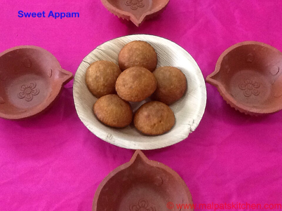 VELLA APPAM / SWEET APPAM ~ Malpats Kitchen