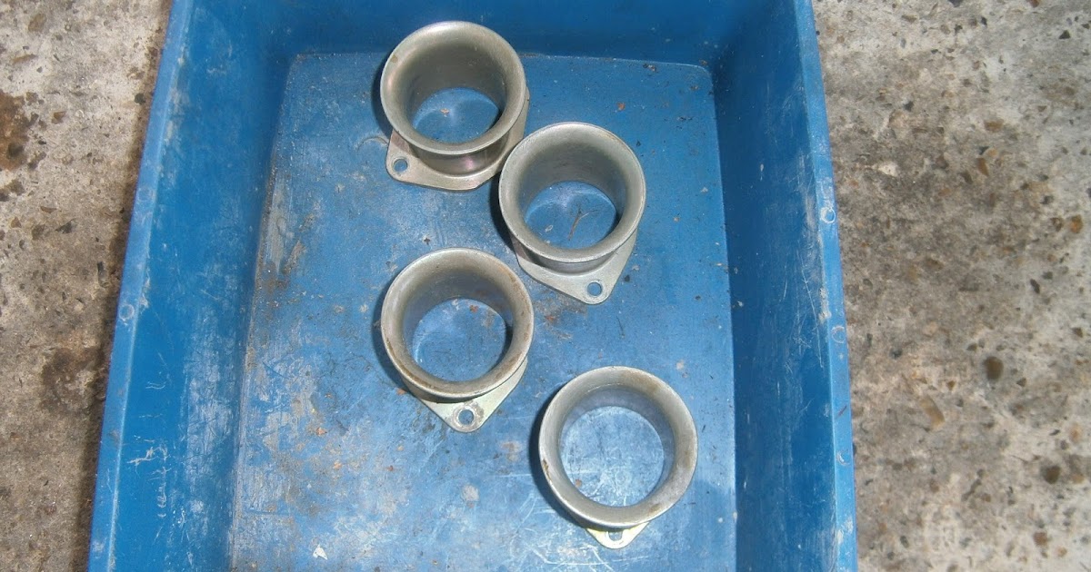 Lotus Excel Restoration: Refitting induction system airbox and hose