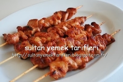 mangalda terbiyeli tavuk kalça şiş tarifi - SULTAN YEMEK TARİFLERİ