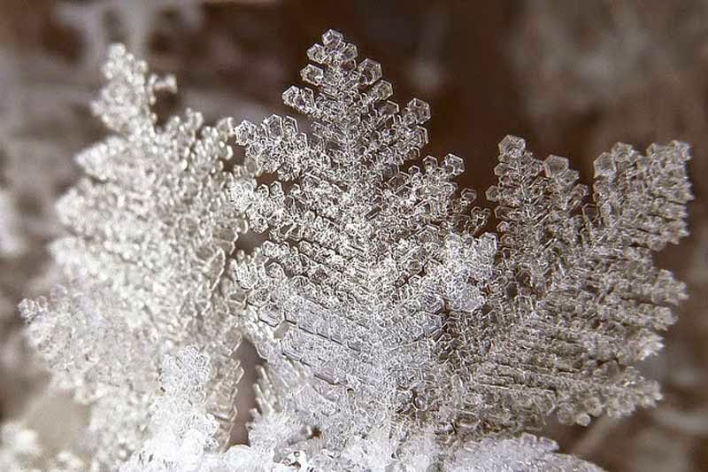 10 Gambar Keajaiban Alam Akibat Es Membeku | Gambar Keajaiban Alam Semesta