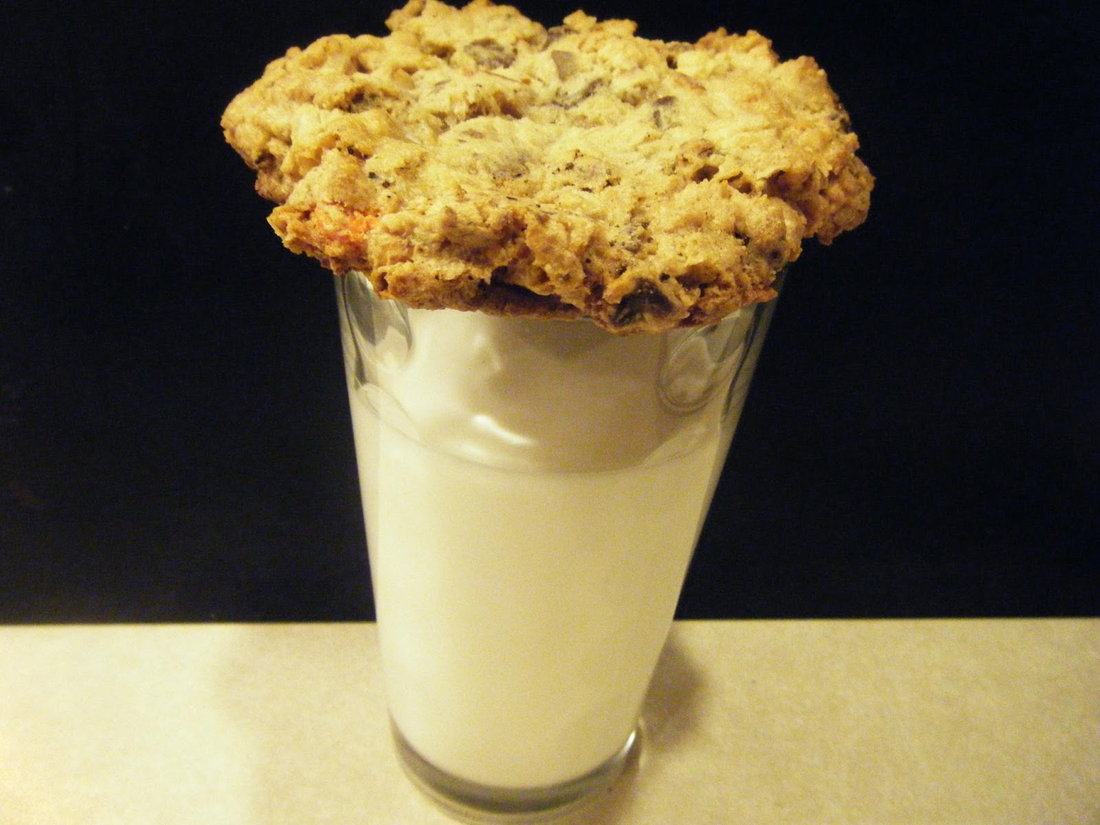 west side baker: Momofuku Milk Bar's Compost Cookies