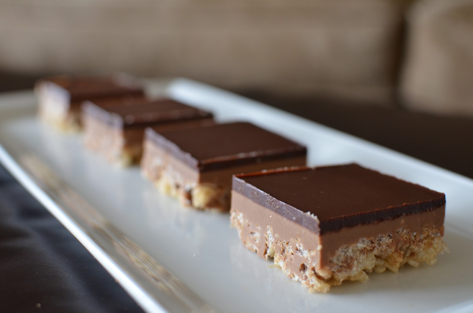 Playing with Flour: Peanut butter crispy bars