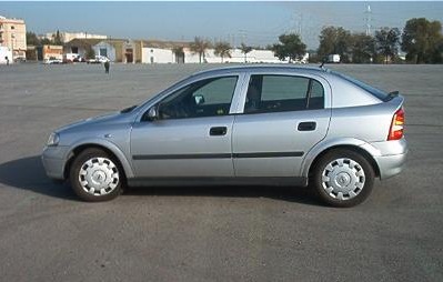 TodoCHEVROLET: Sobre el Astra GL 2.0 8v.