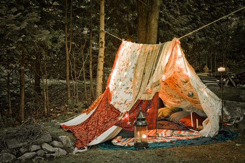 Backyard Camping Bohemian Style {boho hippie camping} - Quirky Bohemian ...