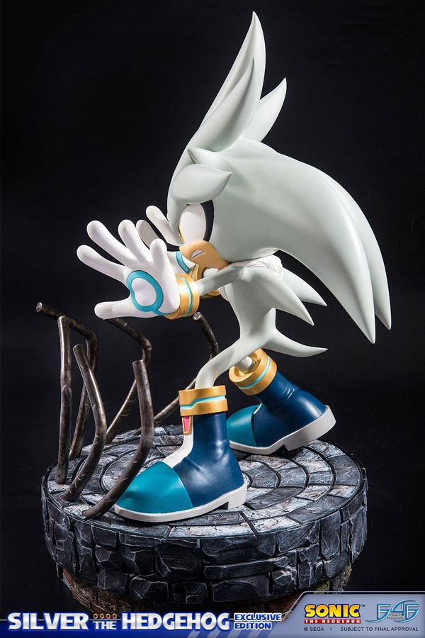 Silver the Hedgehog (First 4 Figures)