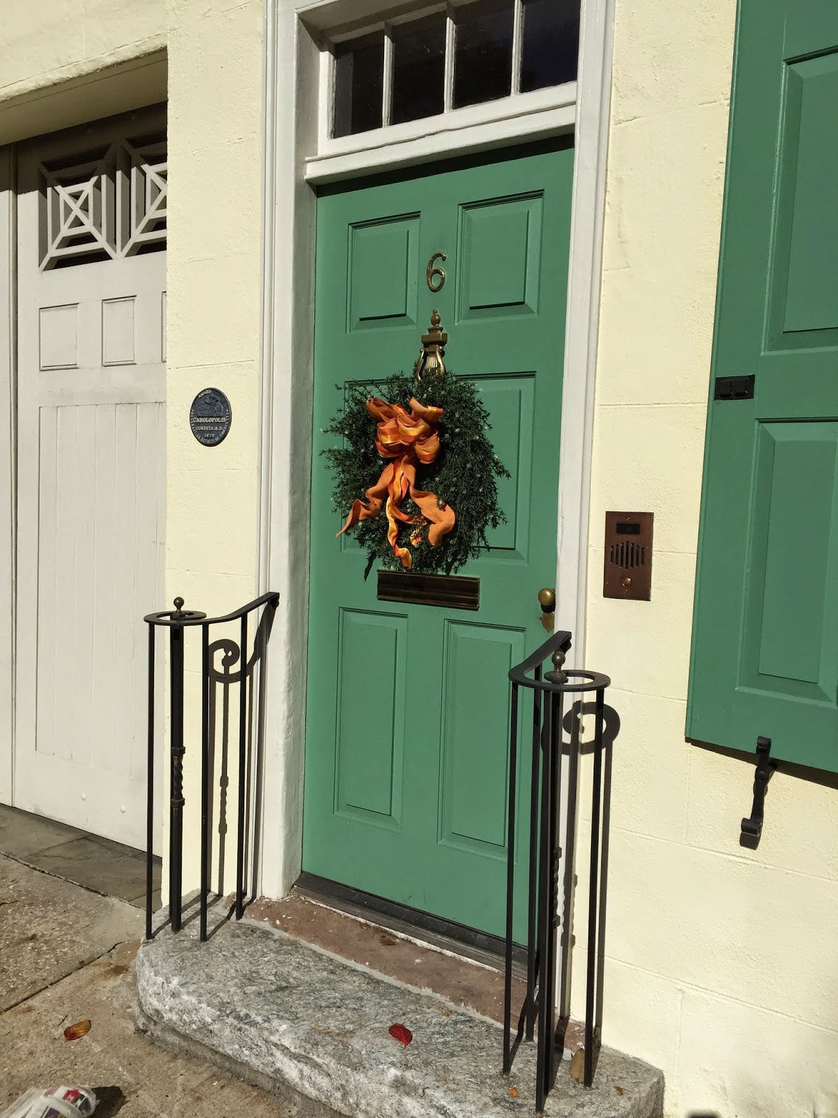 Love Living at Home: 19 great ideas for colorful entry doors