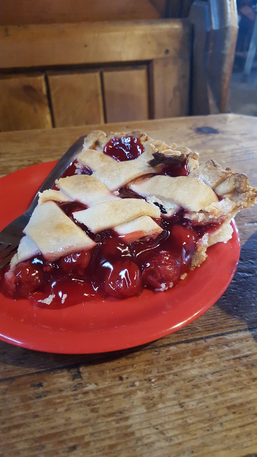 The Pie-biting Frog: Pies of the Hill Country