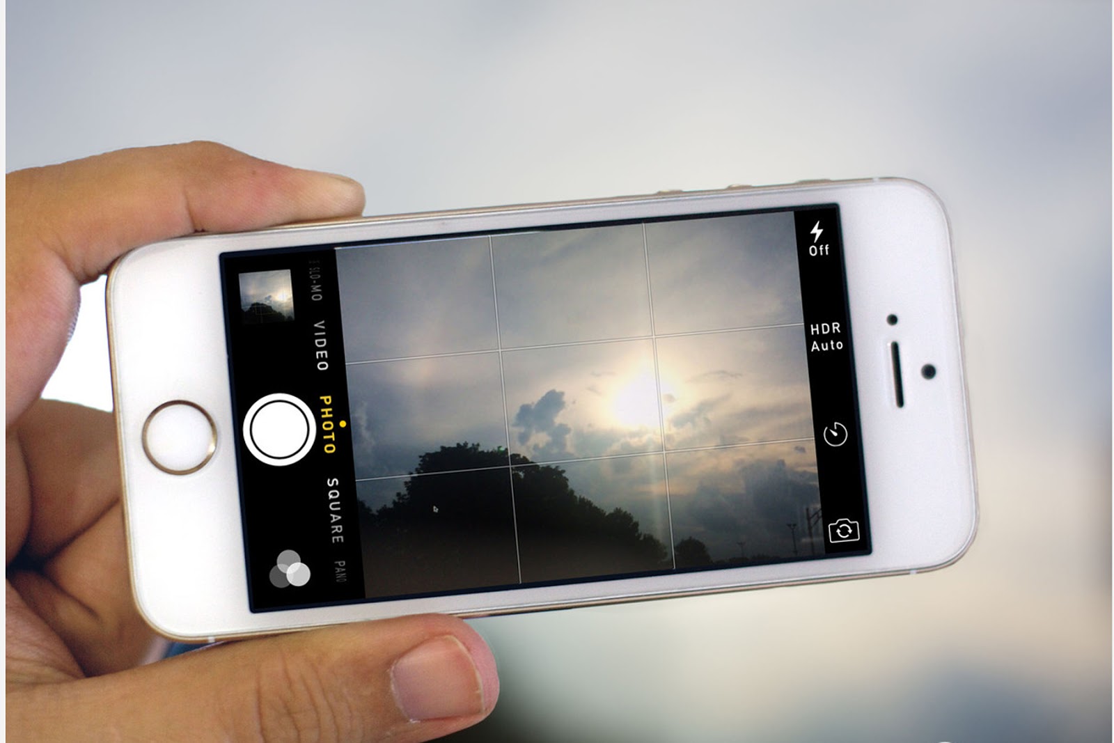 Use gridlines to line up your shots. ~ Mobile Phone Tips