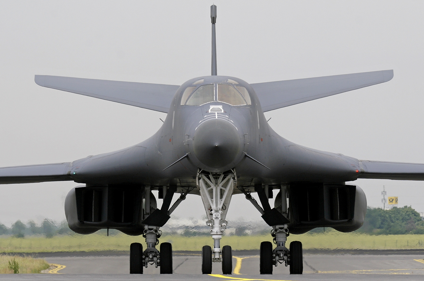 Eko Triyanggono: Rockwell B-1 Lancer