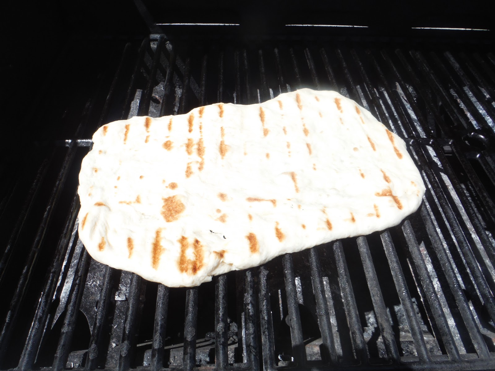 Mormon Mavens in the Kitchen: Grilled Pizza
