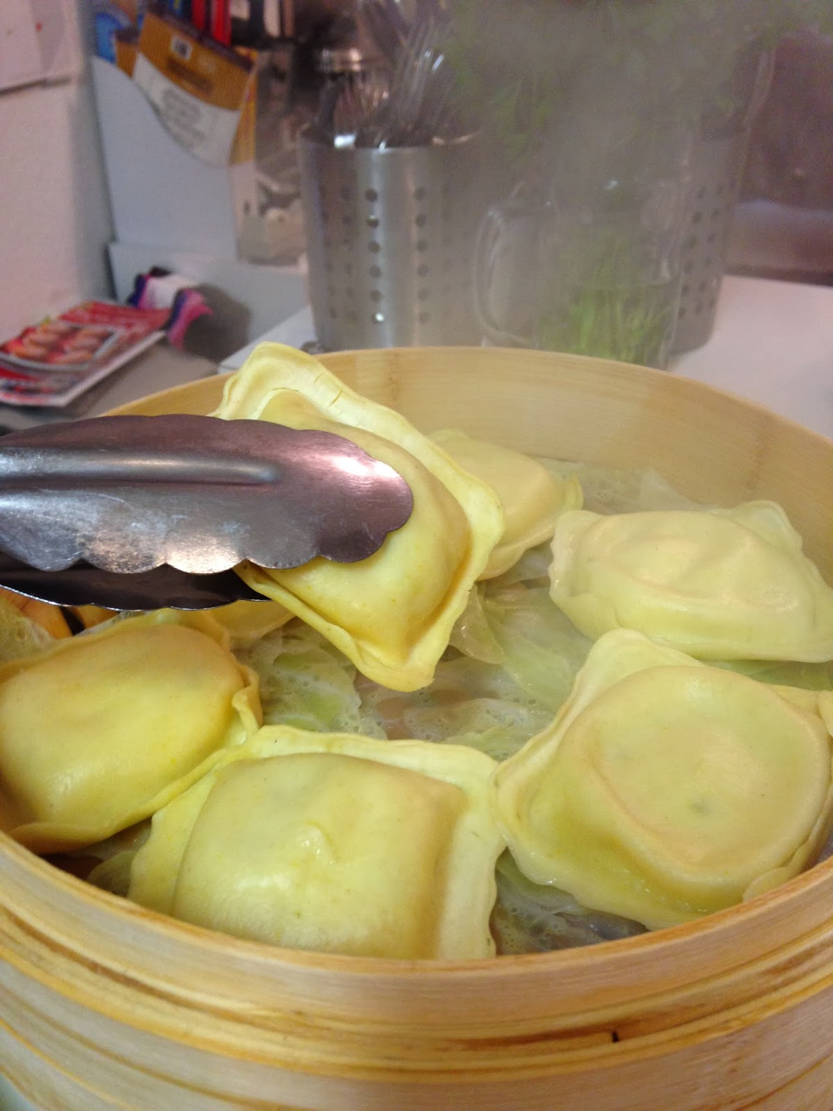 Tracy Cooks in Austin: Bamboo steamer experiments over the Pressure ...