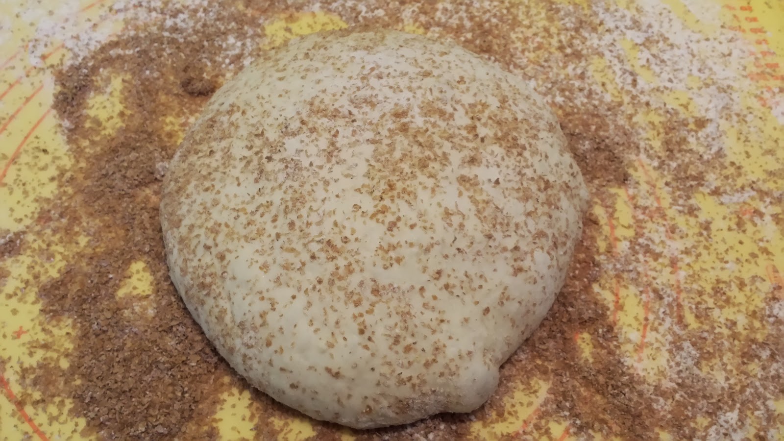 Apie Viską: Toliau žaidžiame su mieline tešla.