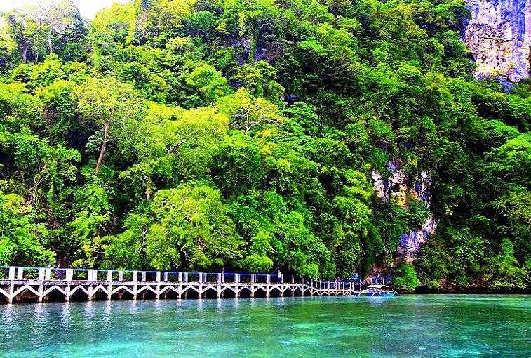 Palawan Place: Tabon Caves Cradle of Civilization