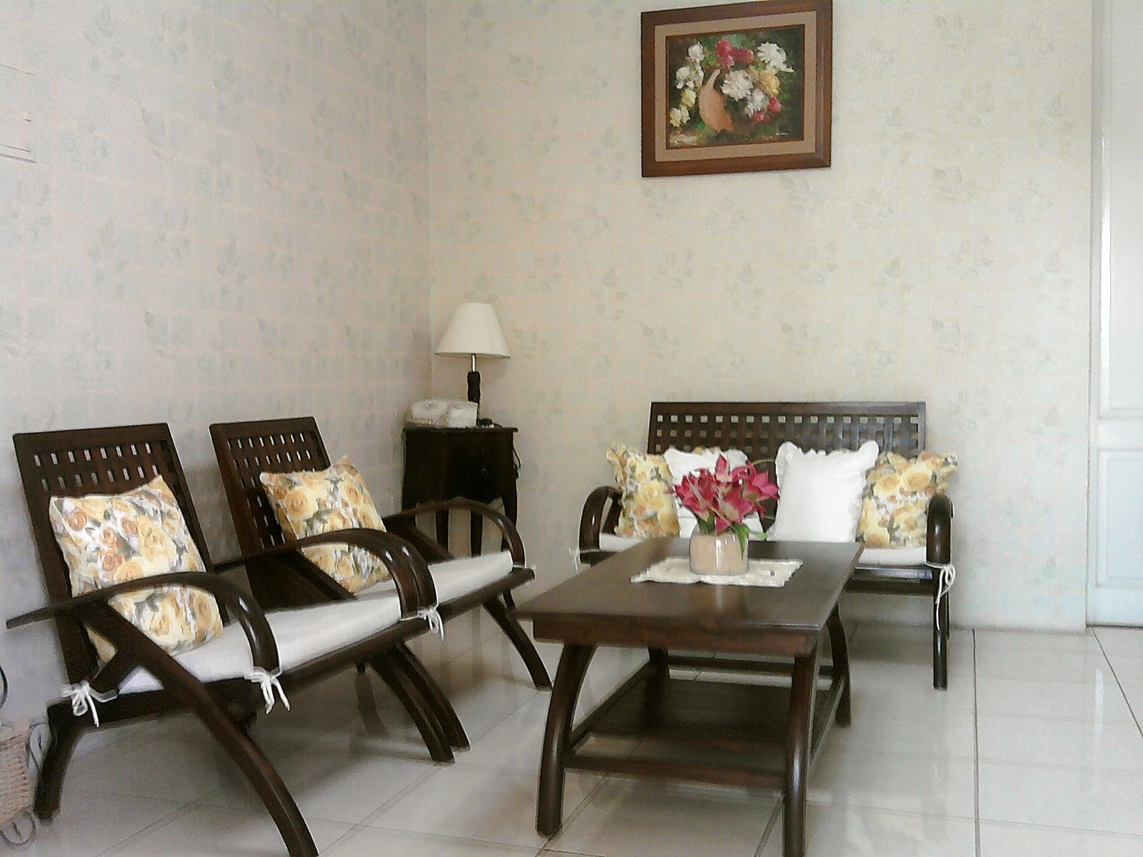 Guest room with classical javanese style | free home designer