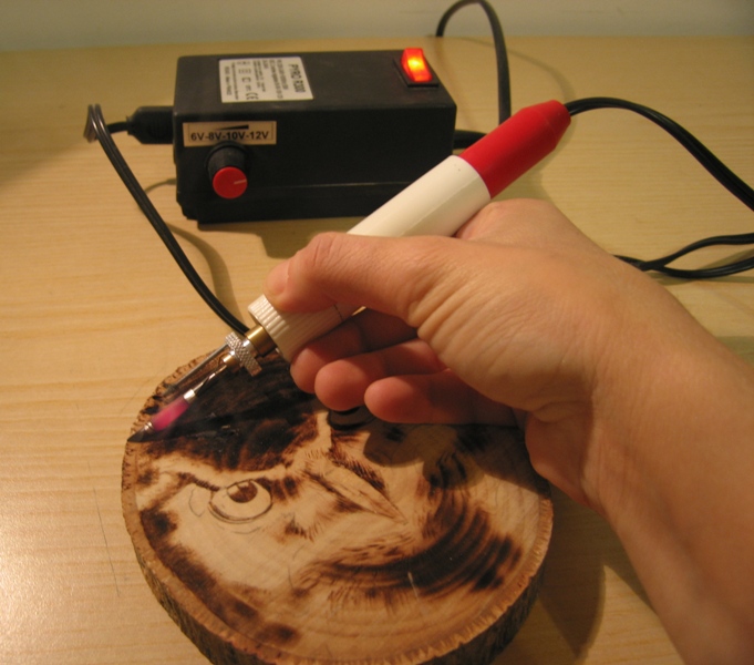 PIROGRAFIA, TRA TECNICA E ARTE: IL PIROGRAFO LEFRANC&BOURGEOIS