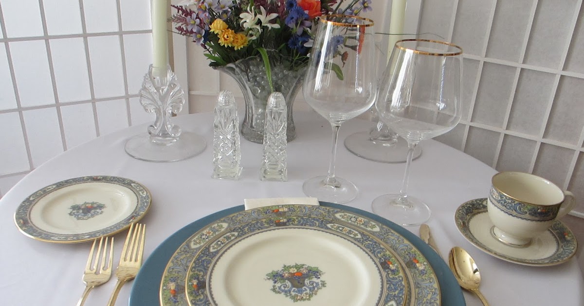 Table for One: Lenox Autumn Table