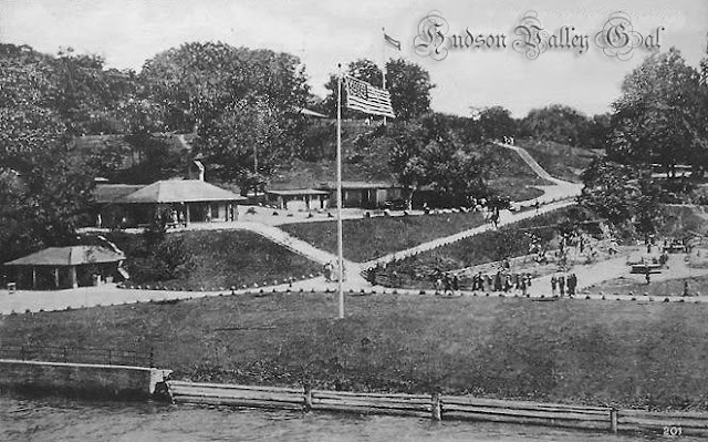 Hudson Valley Gal: Indian Point Park, Buchanan, NY